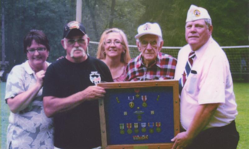 World War II vet receives medals earned in combat on 90th birthday ...
