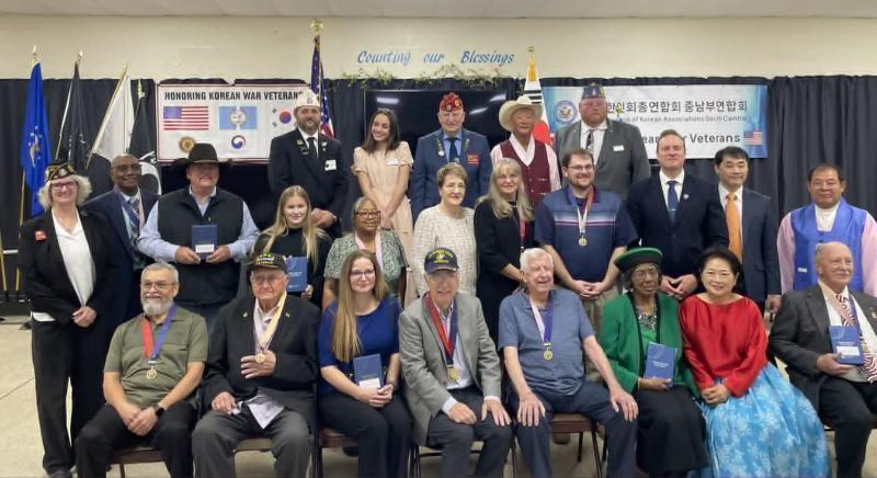Ambassador for Peace Medal presented to veterans of the Korean War ...