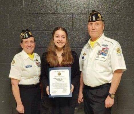 Dover, Tenn., Post 72 awards its first scholarship to a Stewart County ...