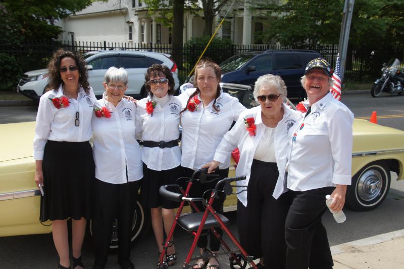 Memorial Day parade grand marshals feature women veterans | Legiontown ...